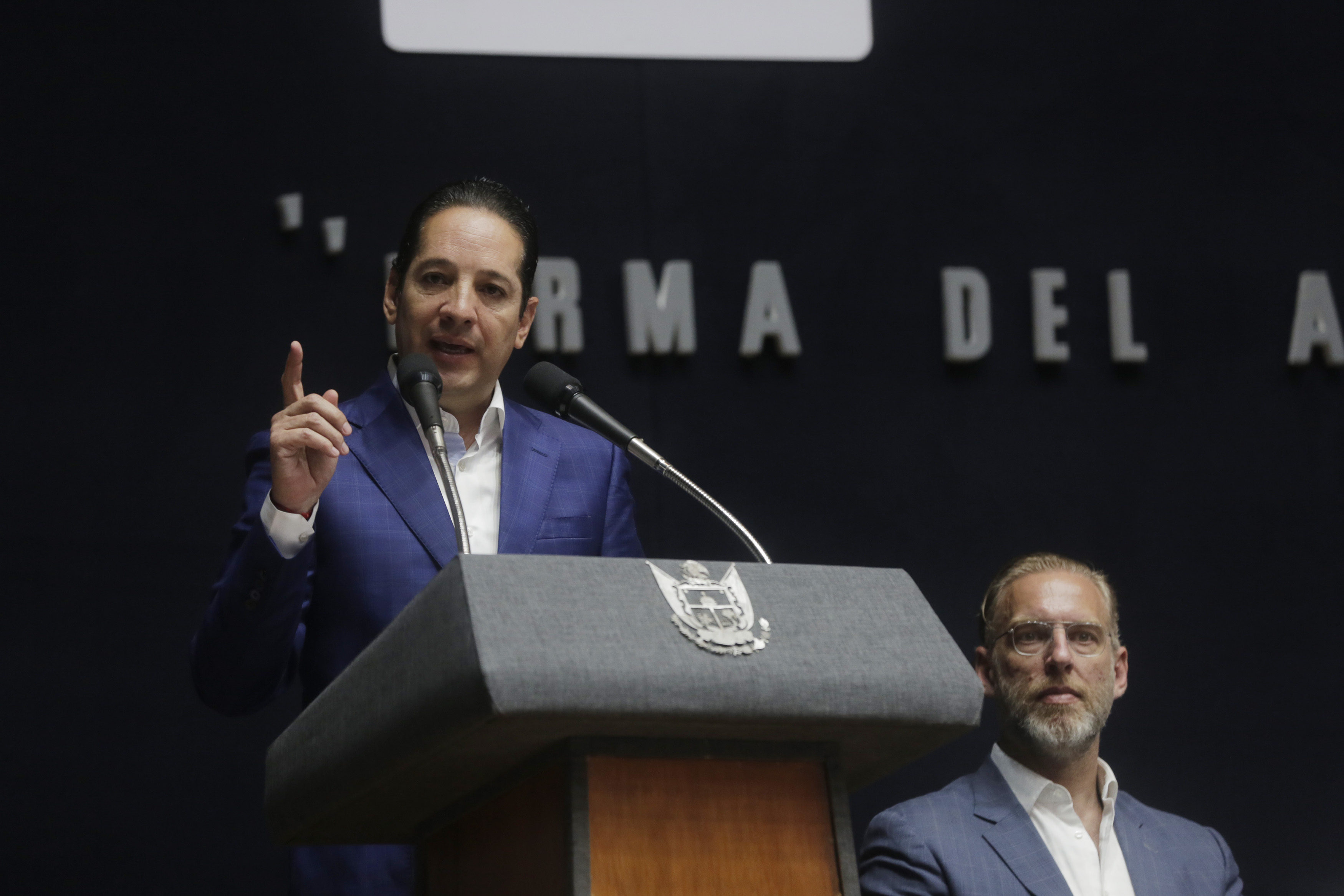 Firma el Gobernador Acuerdo por la Paz Laboral y el Progreso de ...